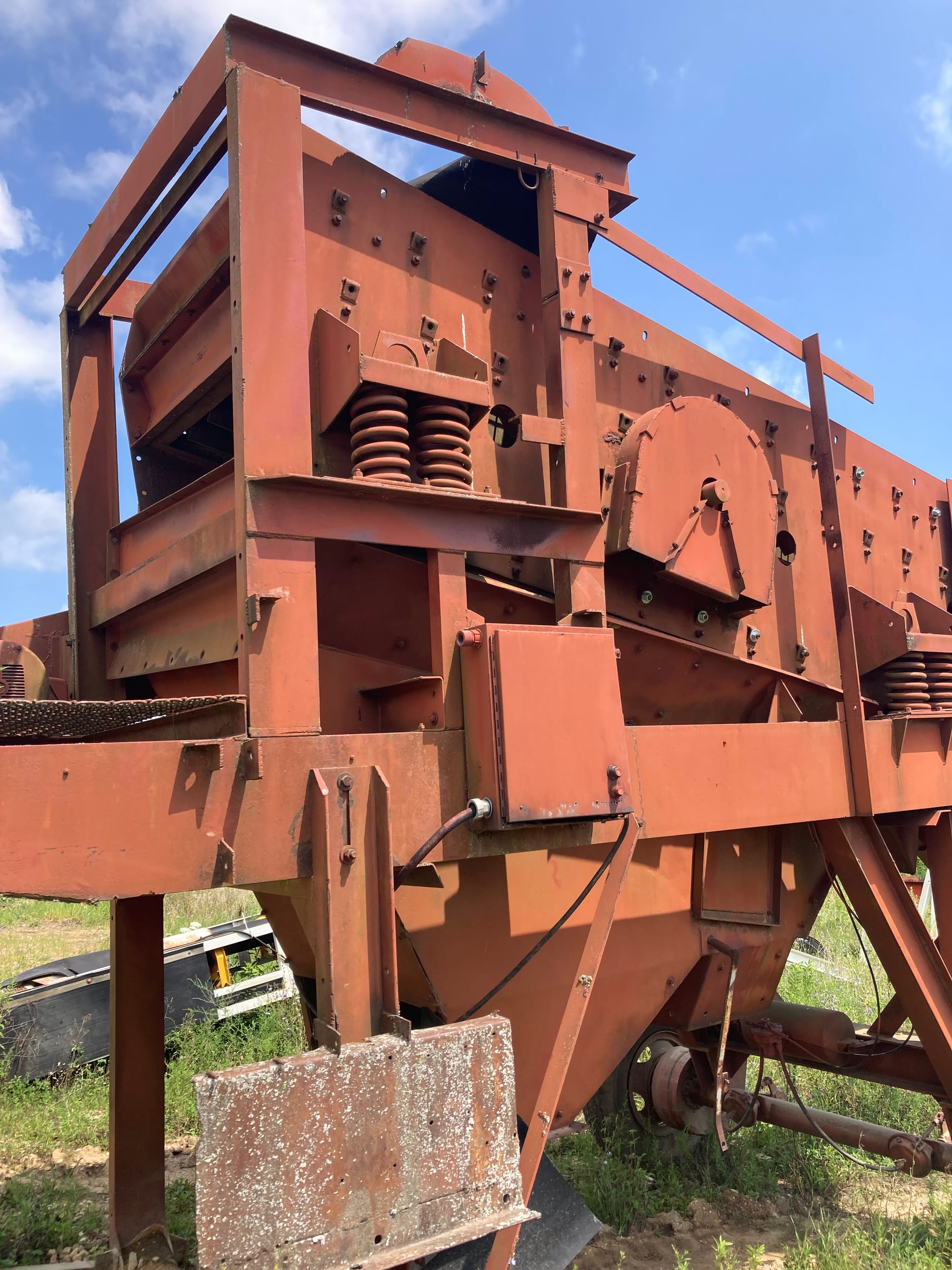 Pioneer 5' x 12' 3 Deck Portable Incline Screen